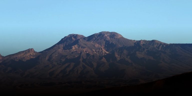 Cross the volcanoes peaks in Iran | Easy GO Iran